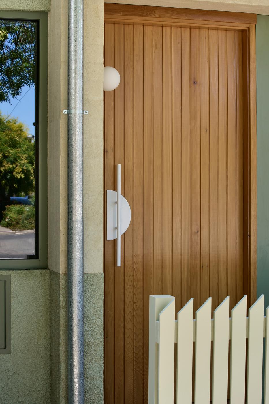 Super Moon Pull Handle - The Specified